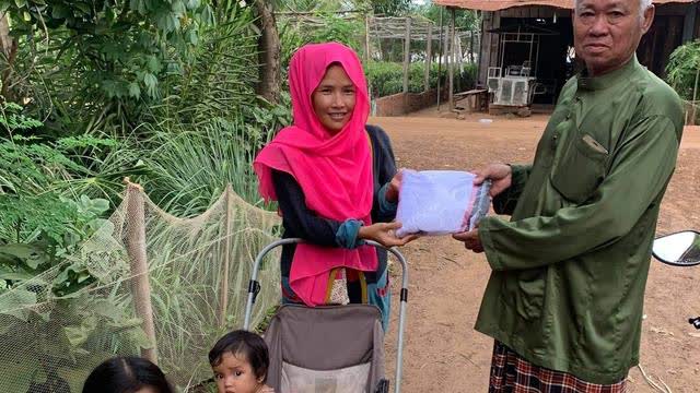 ការចែករំលែកទុក្ខលំបាកក្នុងសហគមន៍ជួយឱ្យលោក អ៊ែល ម៉ាត់ ជាប់វគ្គផ្តាច់ព្រ័ត្រនៃ ...