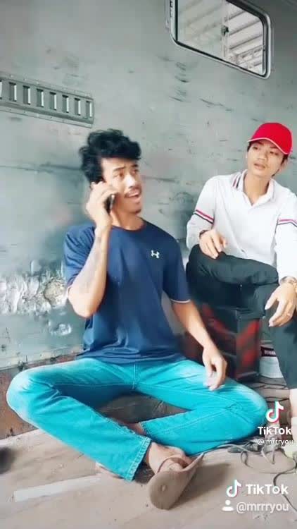 គាត់បែក - TNAOT