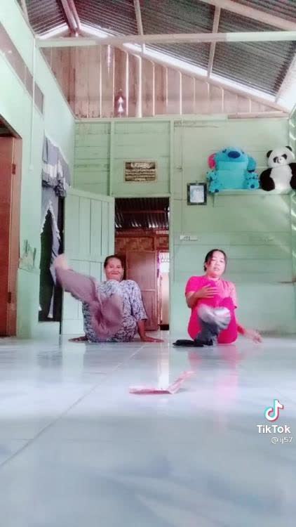 លេងចឹងៗអាណាមិនសើច🤣🤣🤣🤣 - TNAOT