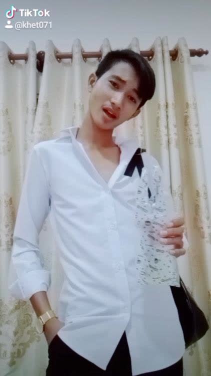 មិនចម្លែកតេសម្រាប់អ្នកគេចសាលា😂 - TNAOT