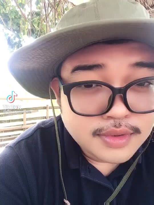 Unfrined មែនតែកូនស្រលាញ់ម៉ែខ្លាំង😂😂 - TNAOT