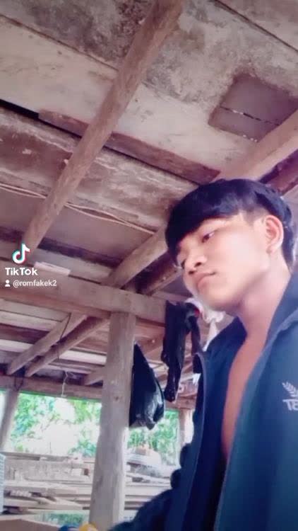 ធ្វើតាមគេលេងៗៗ - TNAOT