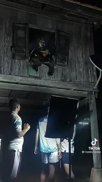 Good night ឆាប់ចូលគេង😅 - TNAOT