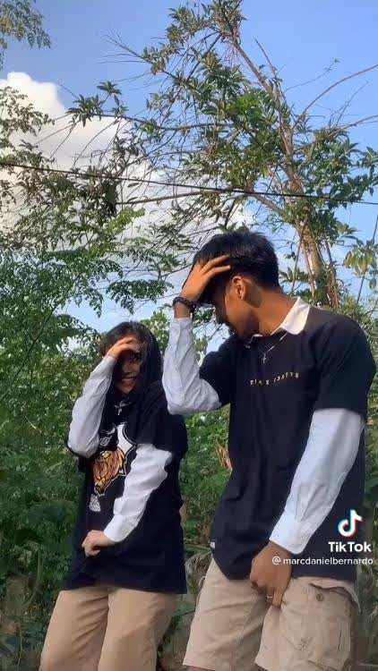 cute couple 😍💗👀 - TNAOT