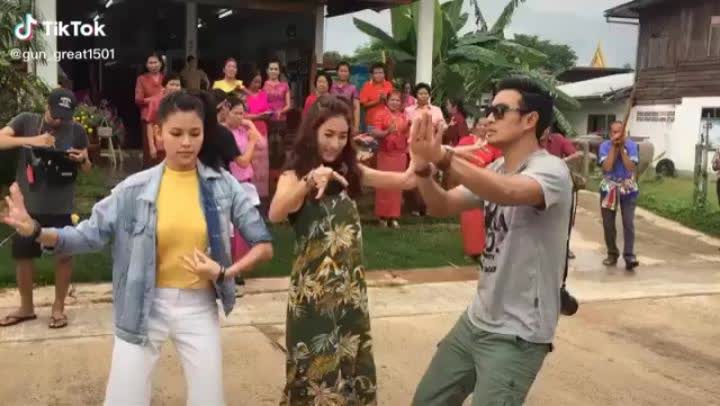 រាំស្អាត - TNAOT