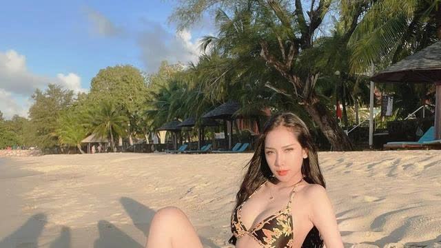 ញាក់សាច់! រូបថតពីរន្លឹករបស់ស្រីស្អាត គង់ ម៉ូនីកា កំពុងធ្វើឱ្យ Fan បុរសៗ ជ្រួលជ្រើម - TNAOT