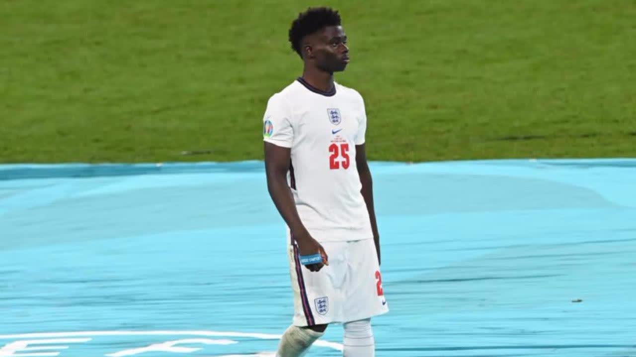 Saka ចេញមុខនិយាយជាលើកដំបូង ក្រោយប៉េណាំងទីមិនចូលវគ្គផ្តាច់ព្រ័ត្រ Euro - TNAOT