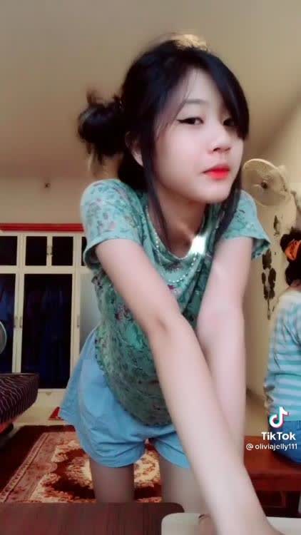 ស្រីស្អាតមកទៀតហេីយចា កូននឹង cute 🔥💗 #Hahahas #Kh ️ - TNAOT