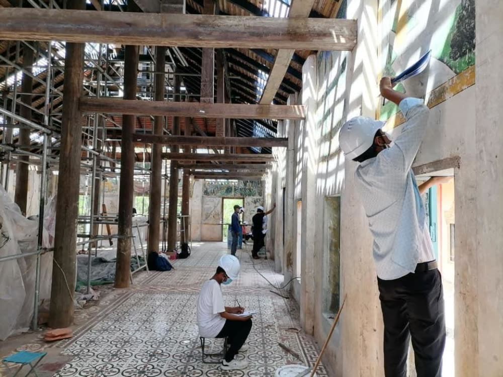 ព្រះវិហារអាយុ ១០០ឆ្នាំ វត្តទួលខ្សាច់ ធ្លាប់ជា កន្លែងកាត់ខោអាវ ...