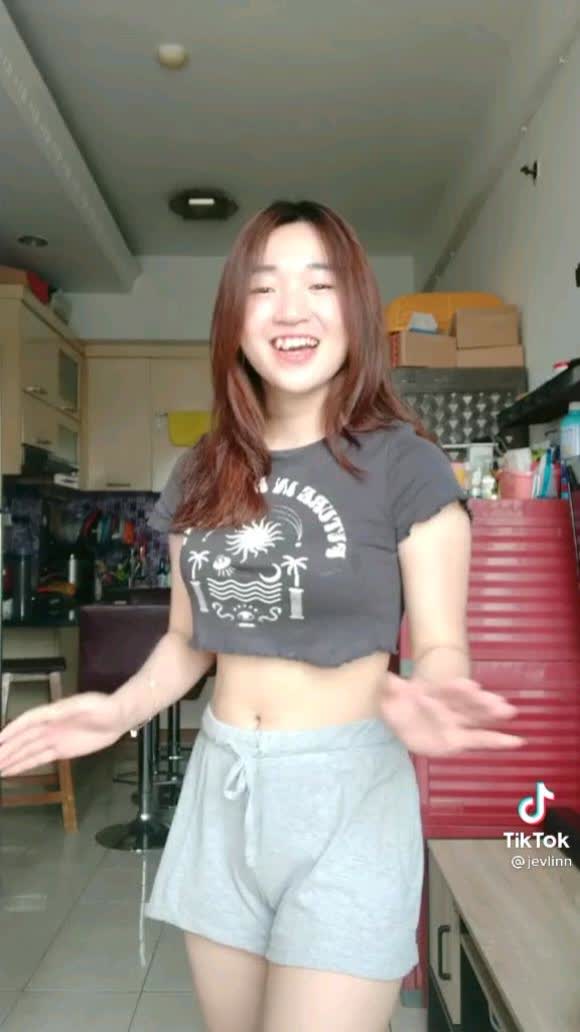 cute girl😳😻 - TNAOT