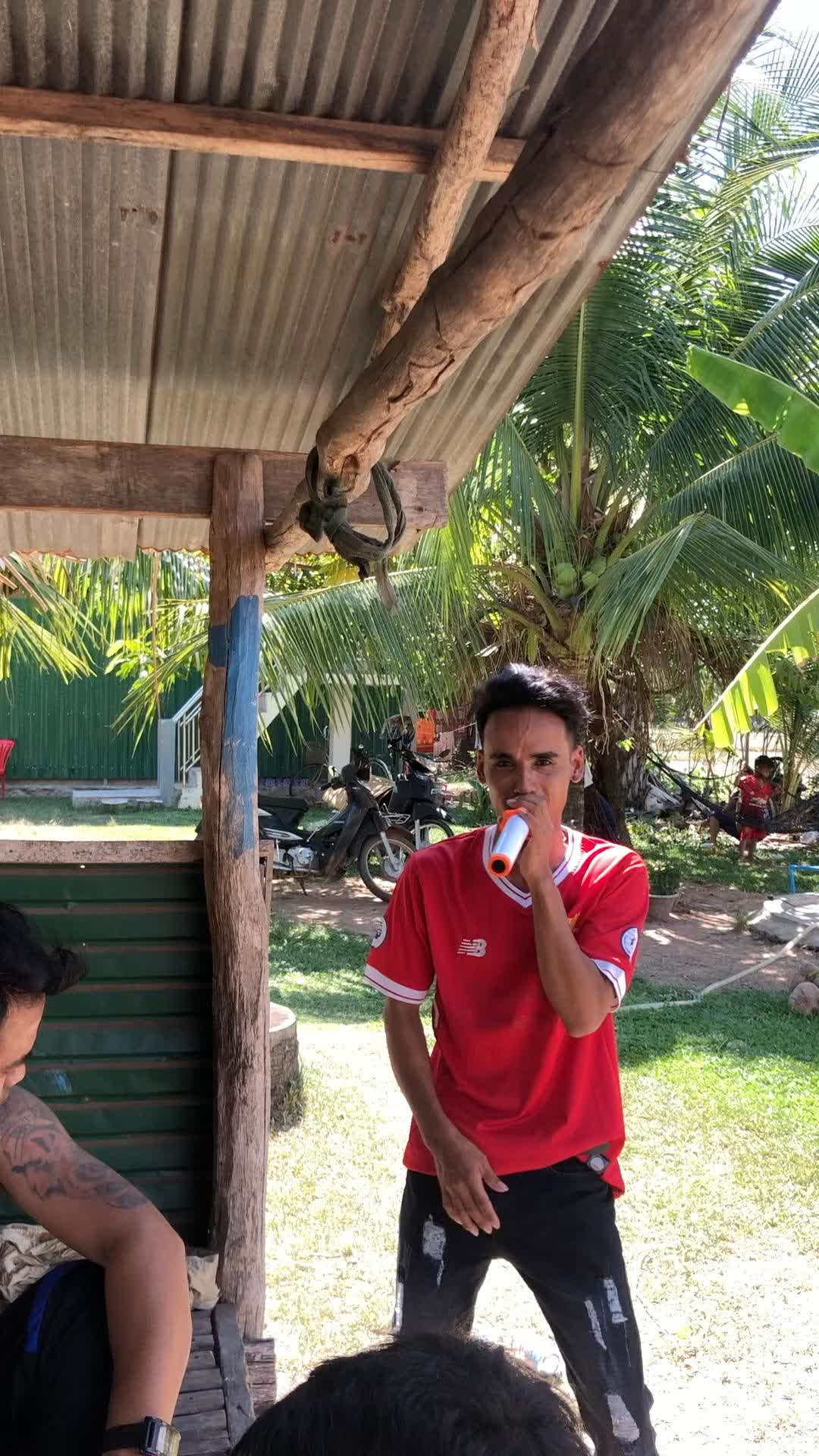 DJ ស្រុកស្រែ😂 បេីគិតថាពិរោះចុចlike ទាំងអស់គ្នាបាទ😂 - TNAOT