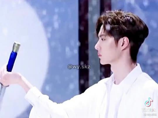 My idol ️💚 - TNAOT