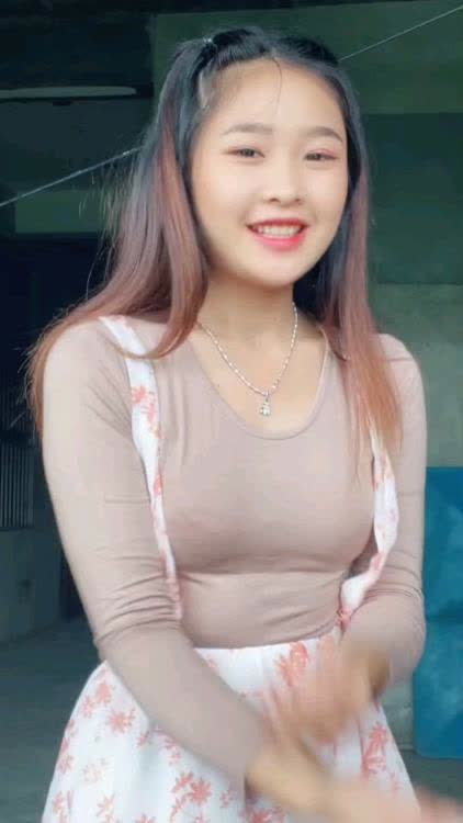 តោះមើលស្រីស្អាត tik tok - TNAOT