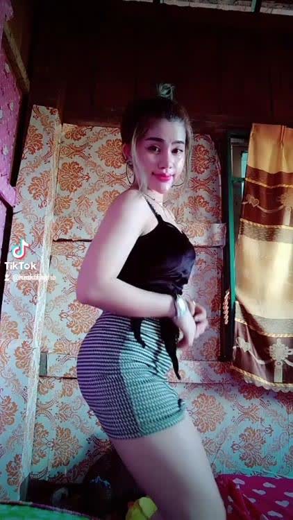 បទកំពុងល្បីនៅក្នុង tik tok - TNAOT