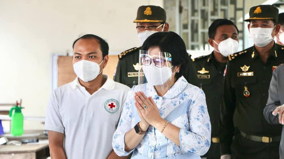 ជិត ២០ ខេត្តហើយបានបិទយុទ្ធនាការចាក់វ៉ាក់សាំង Covid-19 ជុំទី១ ជូនពលរដ្ឋអាយុ ១៨ ឆ្នាំឡើង - TNAOT