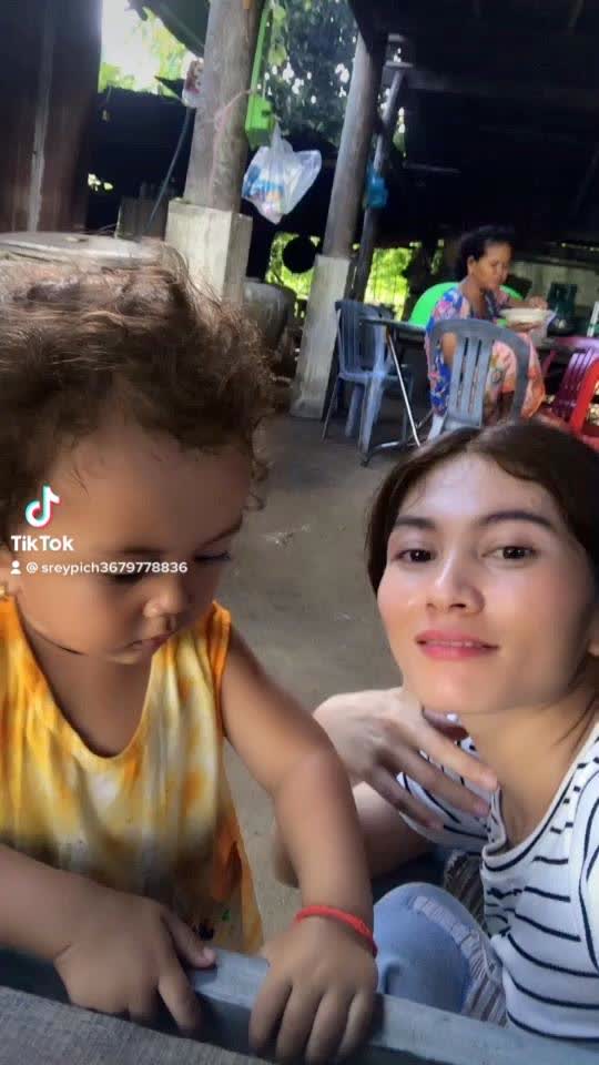 កូននឹងធ្វើមុខឆ្ងល់ - TNAOT