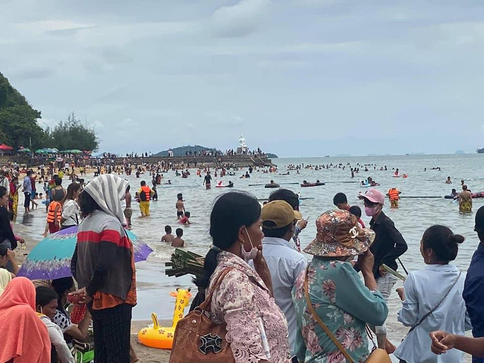 ខេត្ត កែប ទទួល បាន ភ្ញៀវ ទេស ចរណ៍ ជាង ៣ ម៉ឺន នាក់ នៅ ថ្ងៃ ទី ២ នៃ ពិធី បុណ្យ ភ្ជុំ បិណ្ឌ - TNAOT