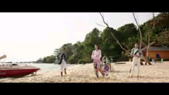 ស្នាមថើបដំបូង - TNAOT