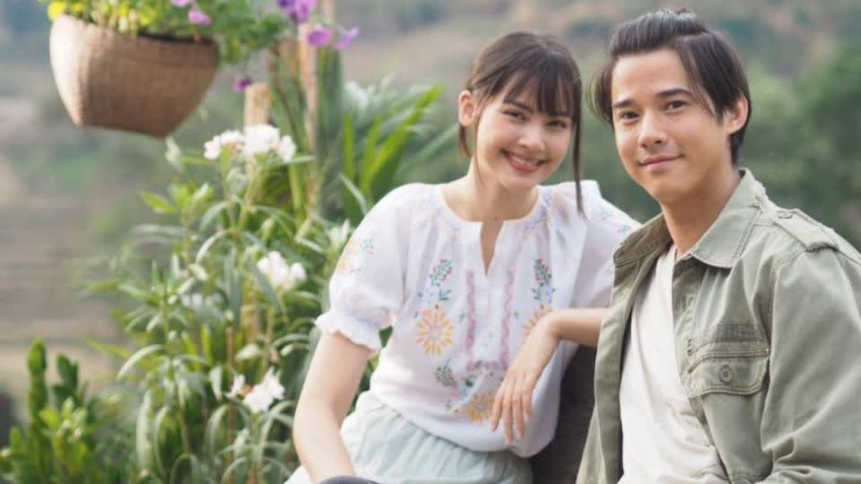 Mario Maurer និយាយអំពីខ្សែភាពយន្តនិងរឿងហុងកុងថ្មីរបស់គាត់ជាមួយ Yaya Urassaya - TNAOT