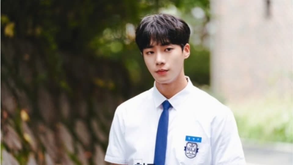 Chu Young Woo ត្រូវសម្ដែងជាសិស្សអាថ៍កំបាំងម្នាក់នៅក្នុងរឿងថ្មី " School 2021 " - TNAOT