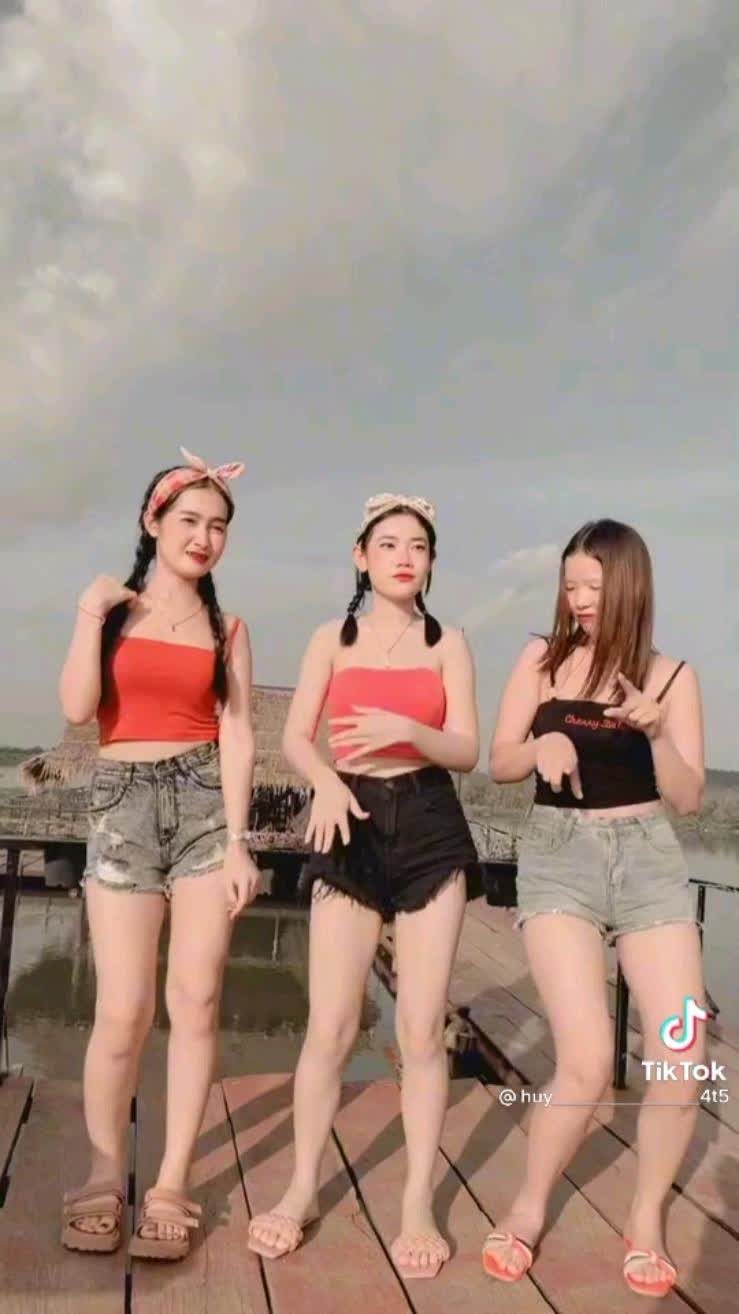 ស្រីស្អាត TikTok - TNAOT